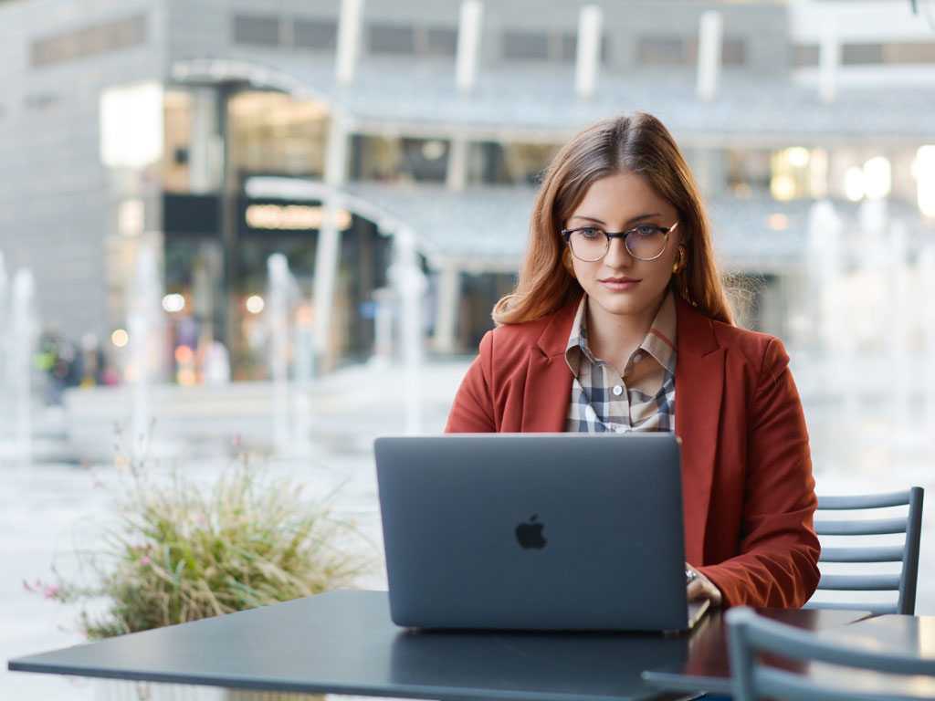 L’arte al tempo dei social. Intervista a uno spirito nomade ...