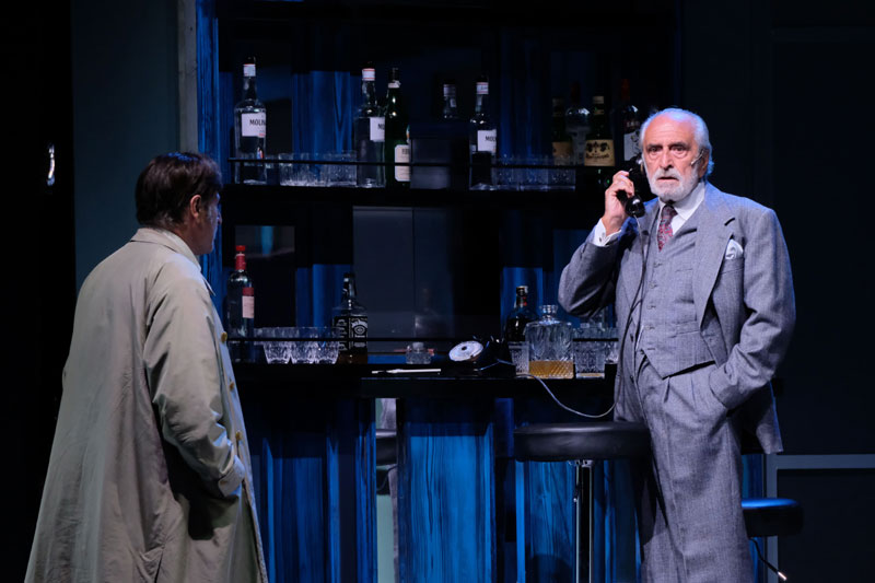 Il Tenente Colombo in scena a Milano al Teatro Franco Parenti ...